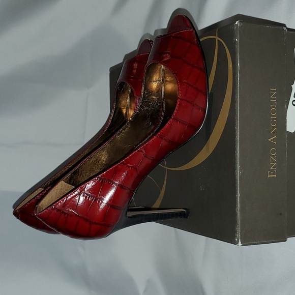 Enzo Angiolini | Shoes | Enzo Agiolini Dark Red Peep Toe Heels Size 5 ...
